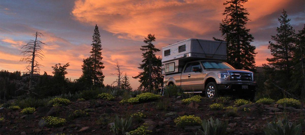Four Wheel Campers - Hawk slide-in pop-up truck camper